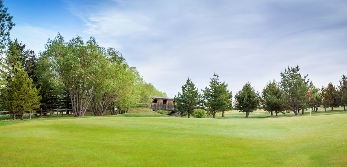 About Us - Meadowlands Golf Club at Sylvan Lake